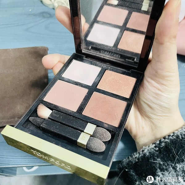 第一次用大牌的眼影是什么感受？__财经头条