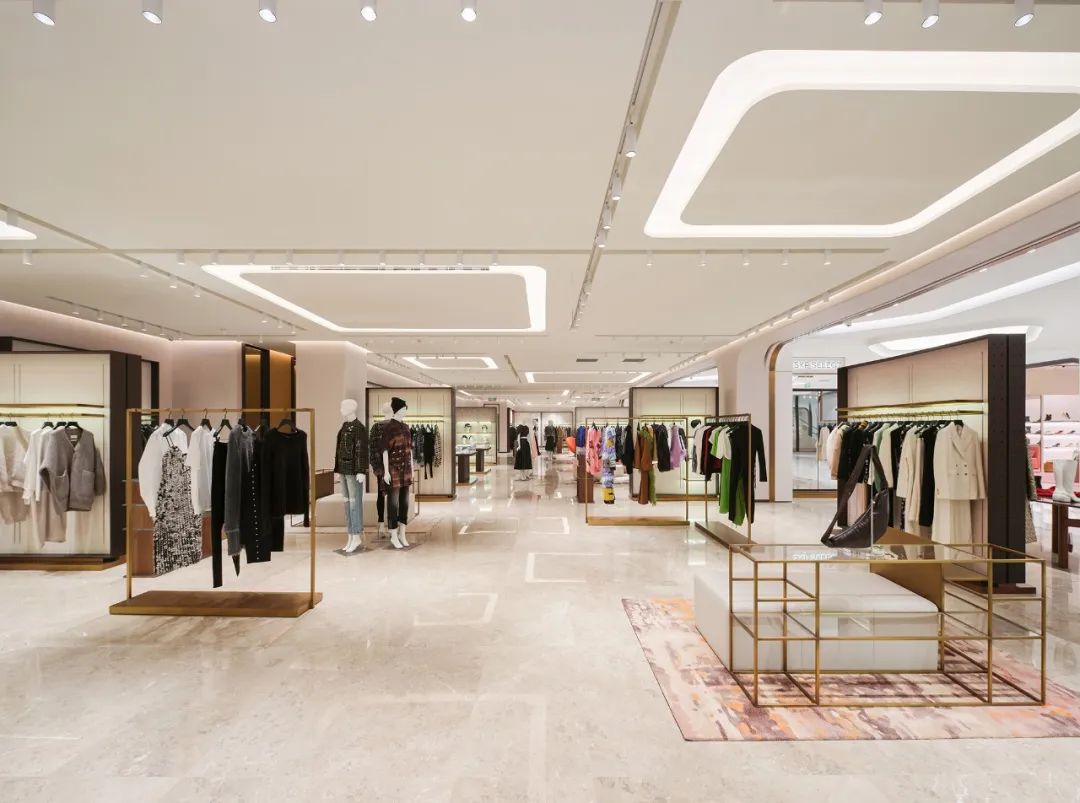 持续引领消费升级，成都SKP盛大启幕_手机新浪网