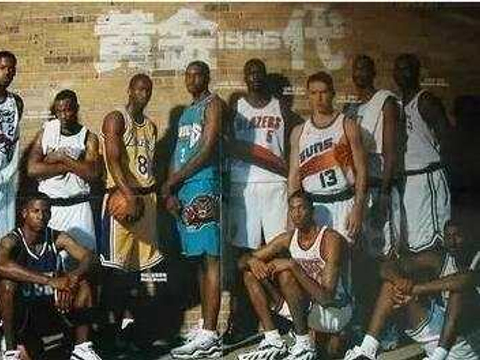 NBA历史96黄金一代和03铂金一代，最强阵容打一场，谁会赢？|一代|阵容|雷阿伦_新浪新闻