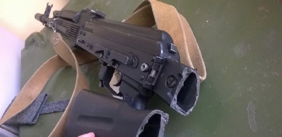 俄军刚推出最新的AK-12M，怎么枪托就断了？丨轻武专栏|保险|枪托|俄军_新浪新闻