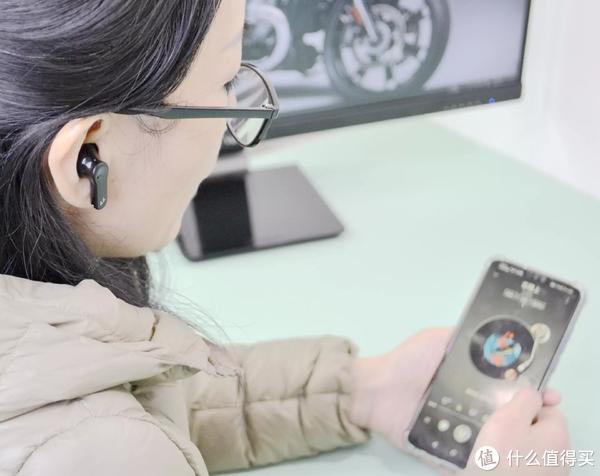 Linklike G11真无线耳机上手：独创鲸腔设计+软膜半入耳，延续立体环绕声学__财经头条