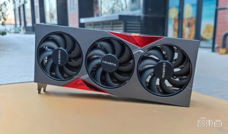 等等党的胜利？RTX 4070Ti首发体验：2K游戏帧数翻倍，4090一半价格__财经头条