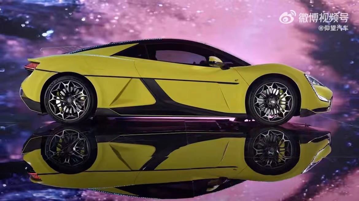 比亚迪仰望品牌首车亮相，新车命名“U8”定位百万级越野|比亚迪_新浪财经_新浪网