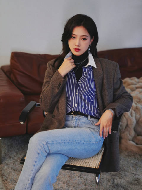 分享一个celine风穿搭公式～ 真的是既帅气又优雅～ 最重要的是……|Celine|穿搭_新浪新闻