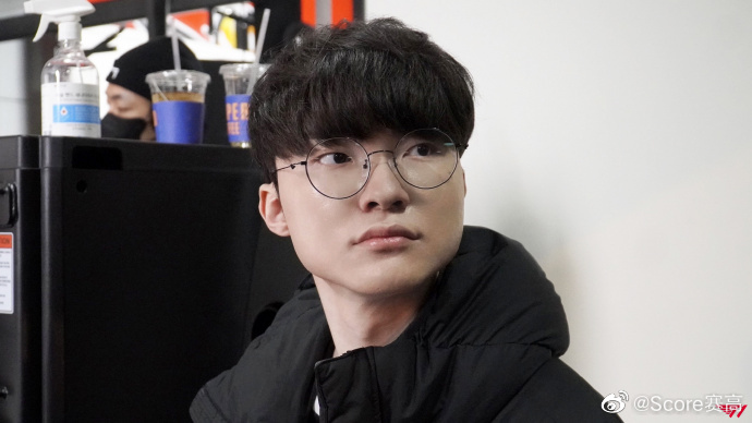 @T1电子竞技俱乐部 2023赛季队服|队服|电子竞技|俱乐部_新浪新闻