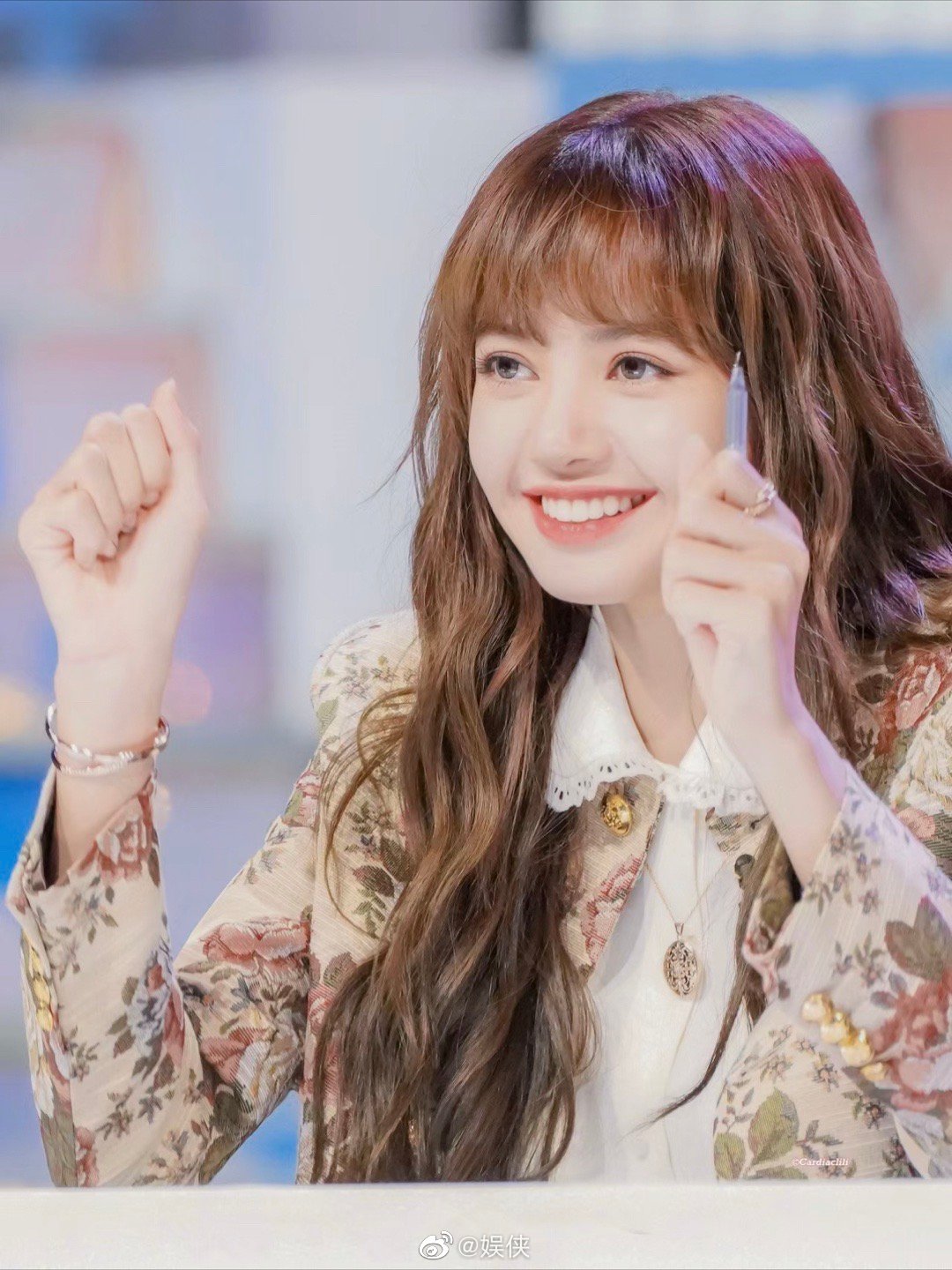 Lisa在演唱会上看到《青春有你2》学员黄欣苑一秒认出……|Lisa|青春有你2|演唱会_新浪新闻