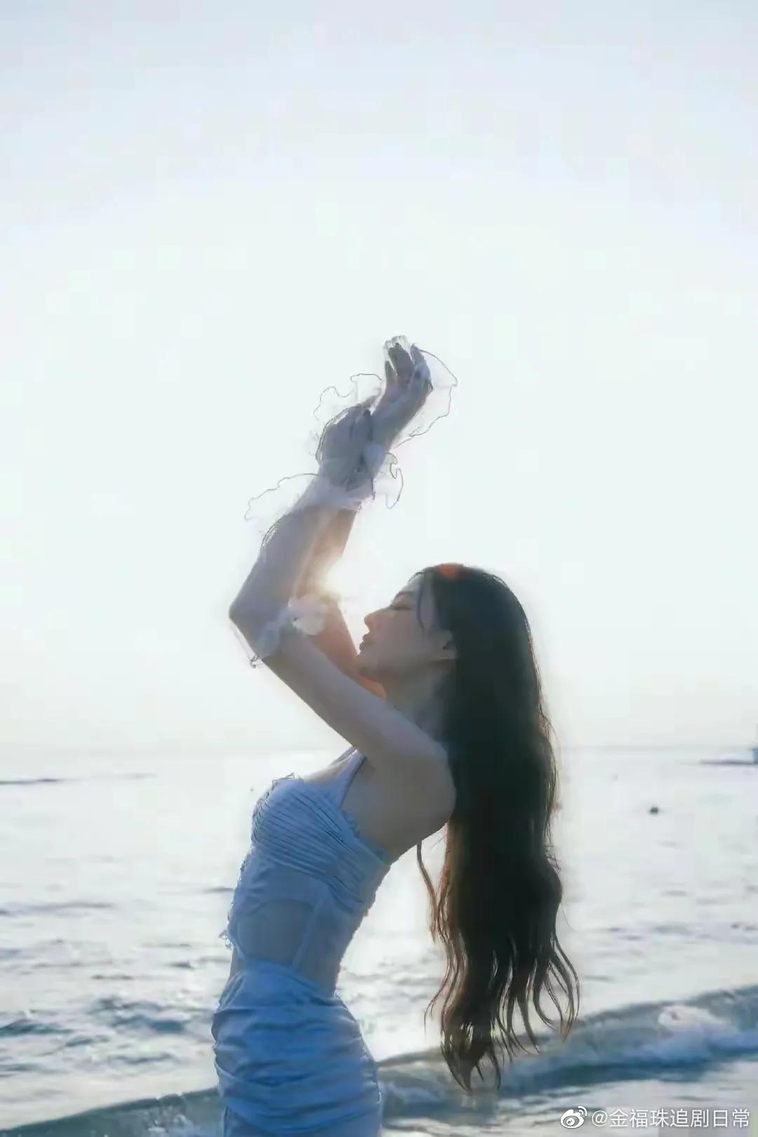 美女徐璐比基尼风，身材绝美，是我心中的女神呀|徐璐|比基尼|女神_新浪新闻