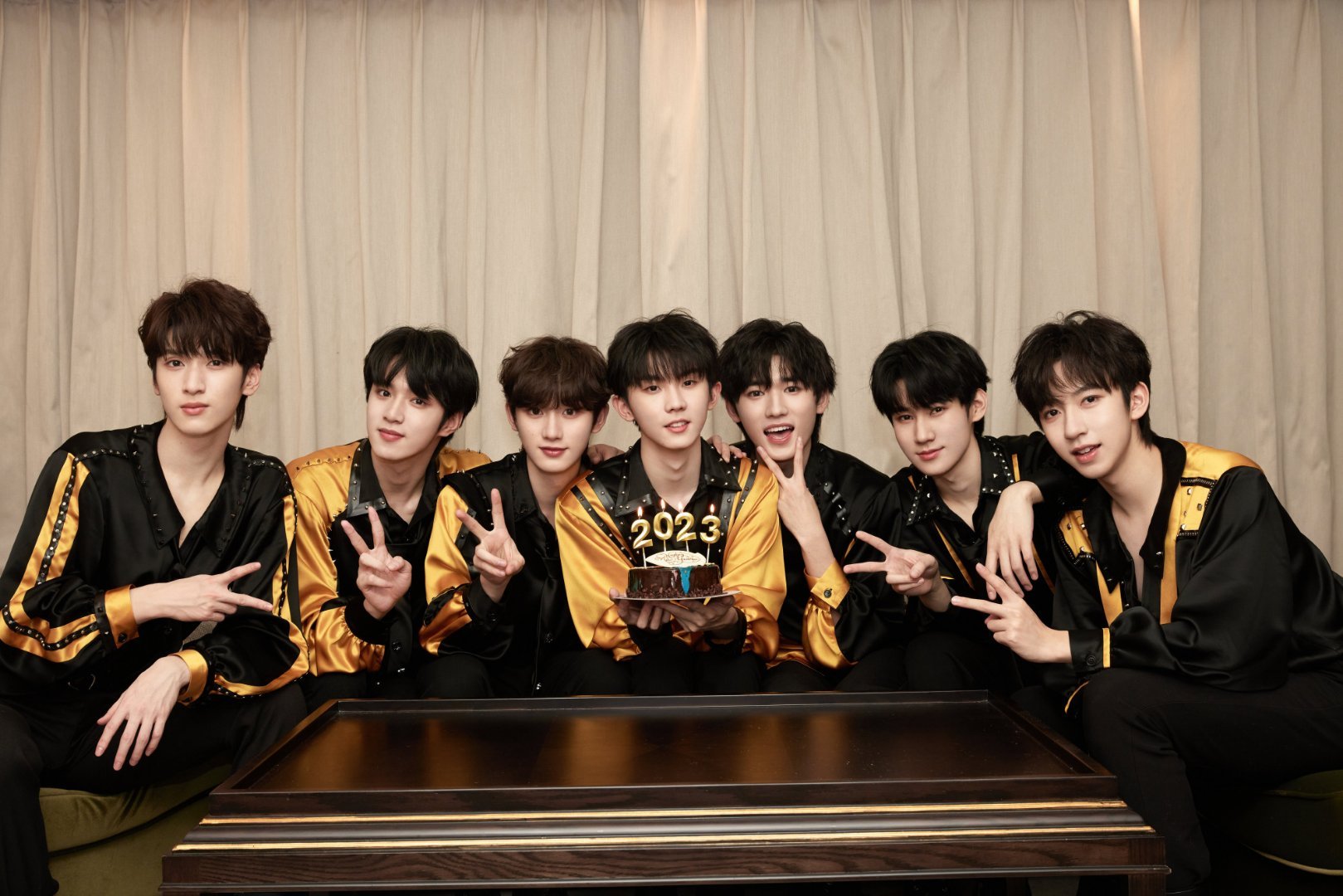 时代少年团获得打歌中心2022年度音乐报告“年度最佳团体”……|时代少年团|百忧戒_新浪新闻