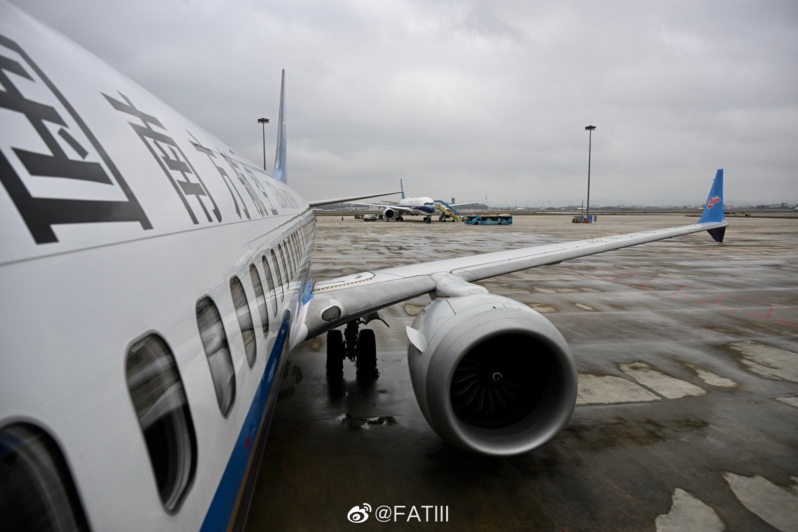 除了早前起飞的B-1206外……|南航|广州市_新浪新闻