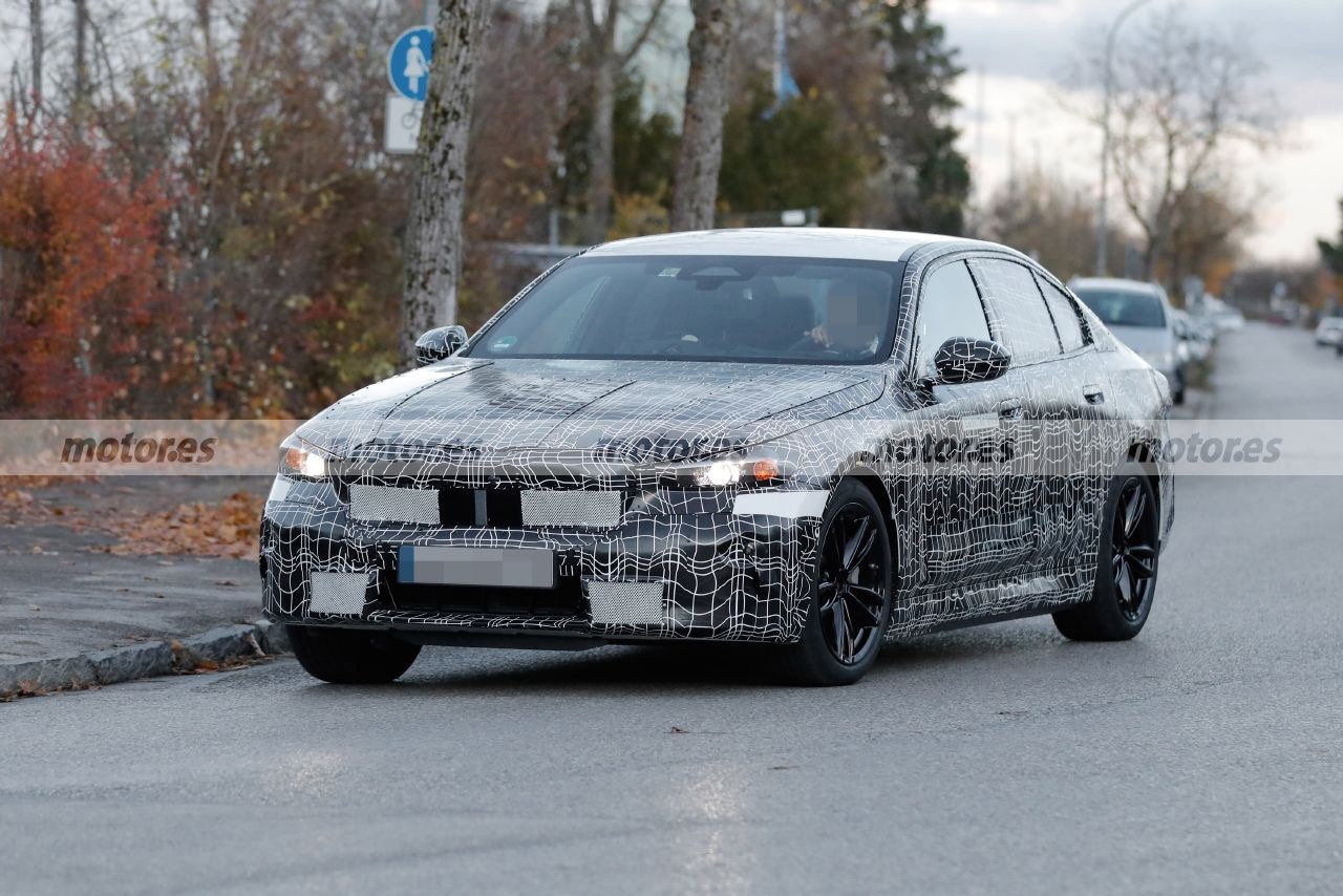 宝马 i5 将于年内推出，最高功率超 700 马力__财经头条