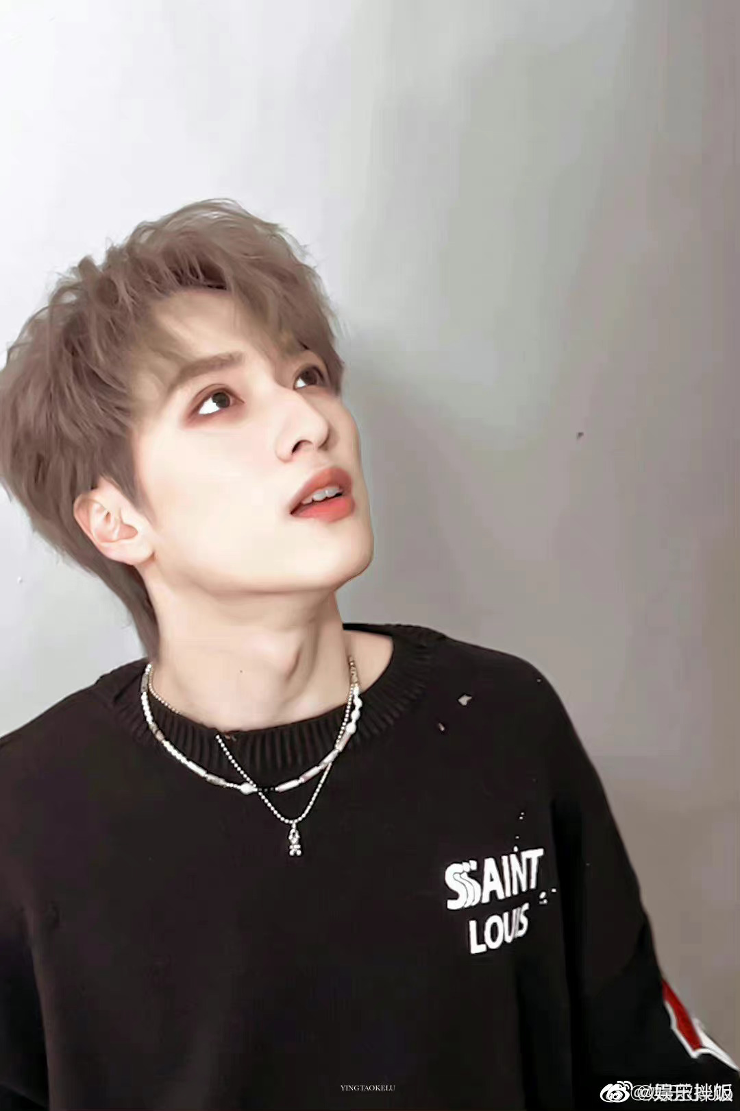 严浩翔说染完头发每天都像开盲盒……|严浩翔_新浪新闻