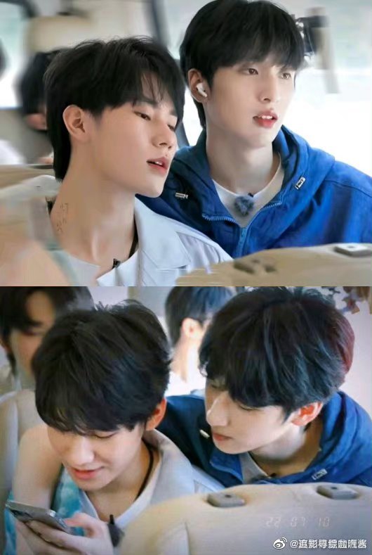 张真源严浩翔小时候合照🈶，幼崽时期的两个弟弟也太可爱了！