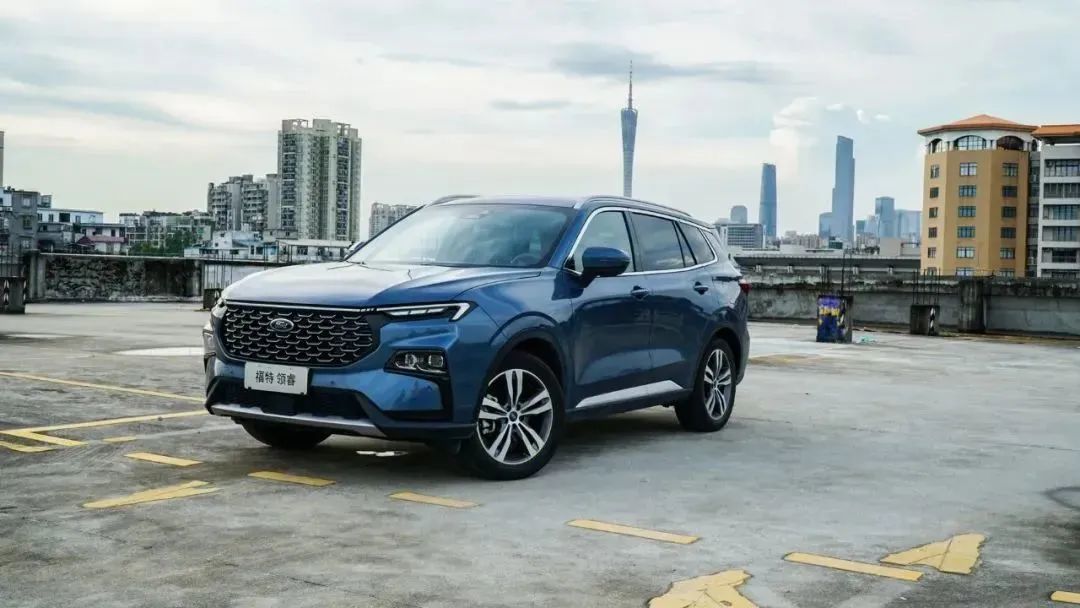 10万级合资SUV，1.5T+7DCT，碰撞“五星级”，安全杠杠，家用香！-新浪汽车