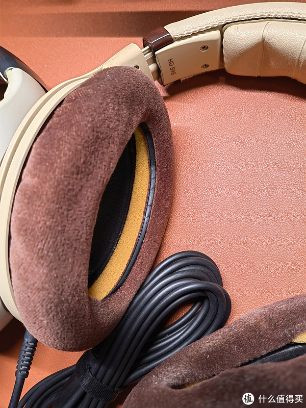 用了近十年的HD598快坏了，换了个HD599，简单开个箱|耳机_新浪新闻