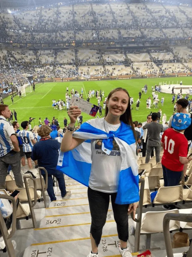 一位名为Maitena Riffel的阿根廷女孩……|阿根廷|女孩|梅西_新浪新闻