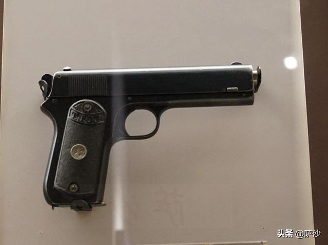 射击精度最高的柯尔特半自动手枪M1902：萨沙的兵器图谱第328期|萨沙_新浪新闻