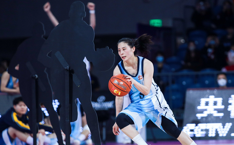 WCBA全明星！北方逆转击败南方，王思雨技巧王，三分大赛现绝杀__财经头条