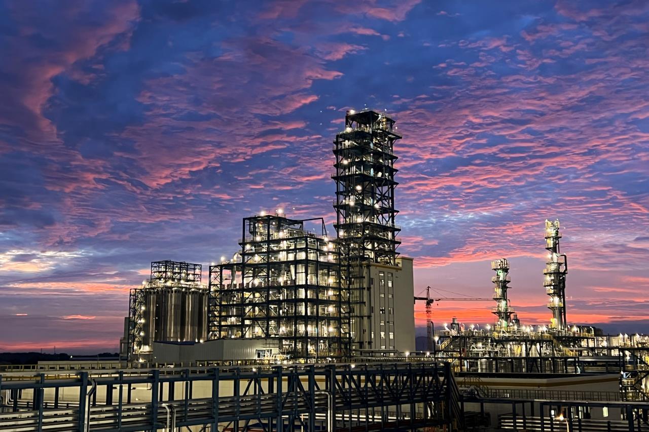 刷新纪录！全球单线能力最大UNIPOL聚丙烯装置在揭阳产出合格粒料|广东省|揭阳市_新浪新闻