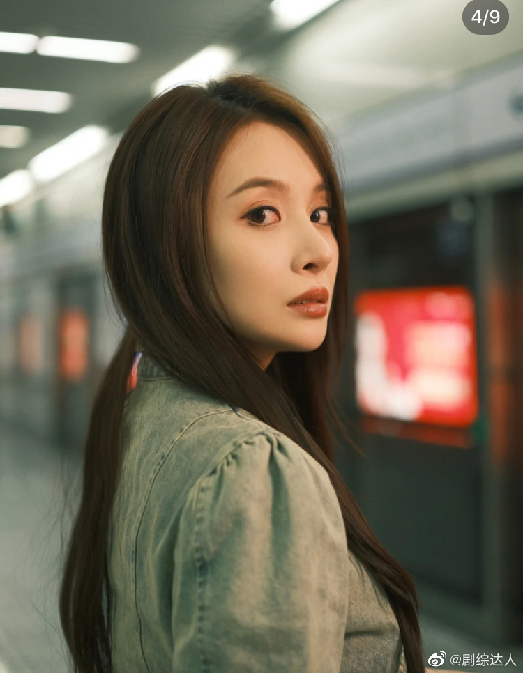 高启兰的扮演者隆妮真的好美呀，气质太优越了……|隆妮_新浪新闻