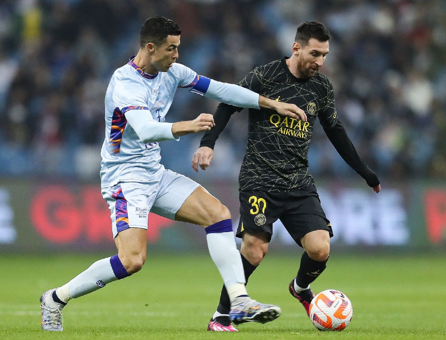 太意外！足坛最强二人组散伙，巴黎核心易主，西甲双雄成大赢家|姆巴佩|梅西|足坛_新浪新闻