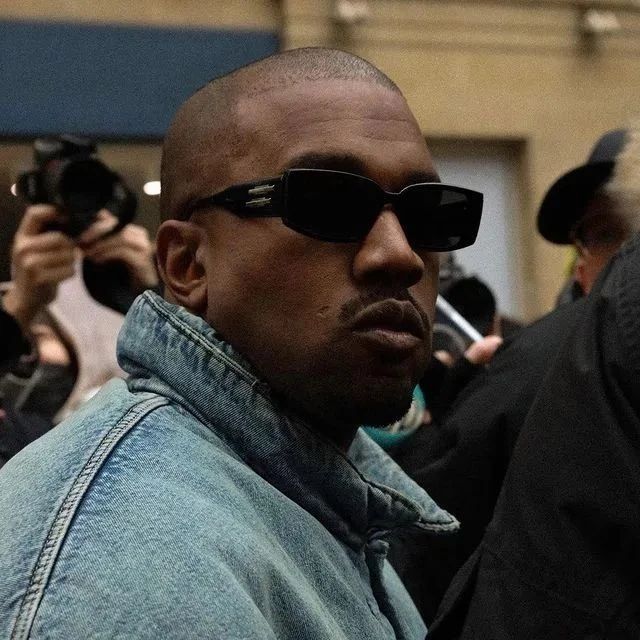 积压了超5亿美元的adidas Yeezy应该怎样处理？|adidas|Yeezy|adidas Yeezy_新浪新闻