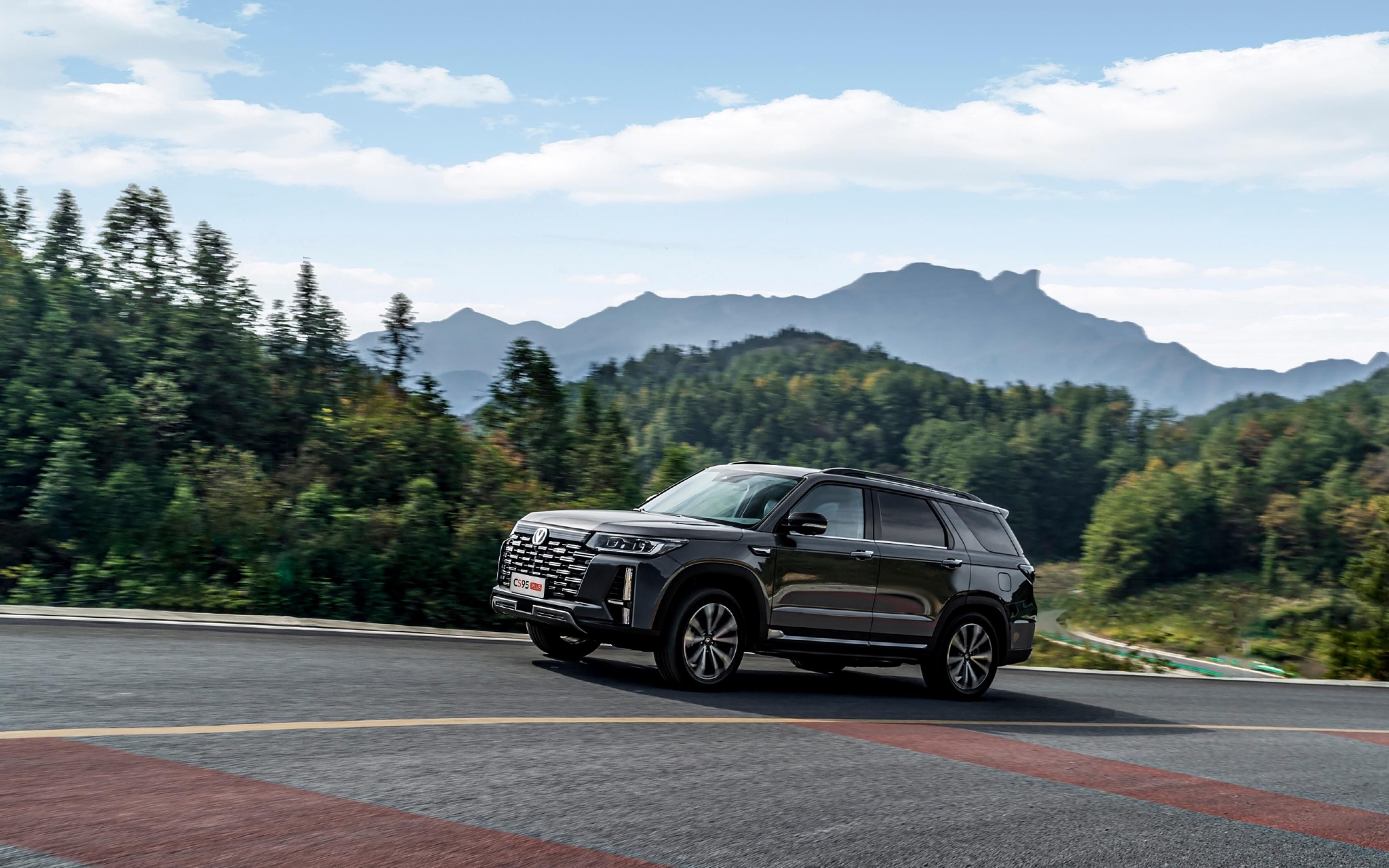 长安CS95PLUS上市，售价17.59万元起_手机新浪网