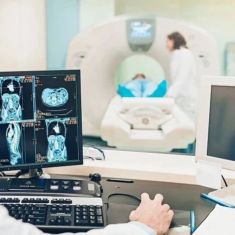 做一次CT致癌几率有多大？医生提醒：这样做可降低辐射危害|CT_新浪新闻