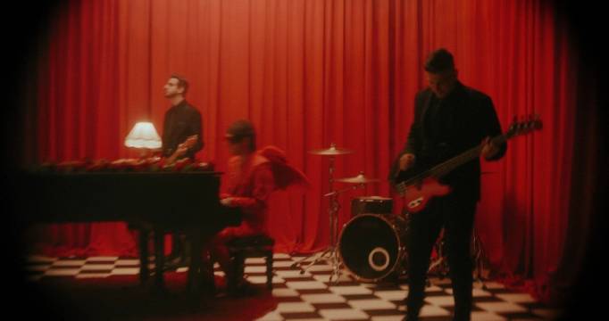 美国摇滚乐队All Time Low新单Modern……|Modern Love_新浪新闻