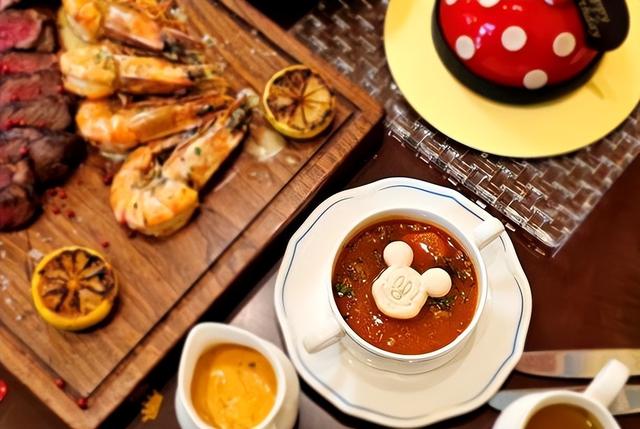 上海迪士尼度假区与三星电子达成推广合作，庆祝三星新品手机发布|三星电子|上海迪士尼|度假区_新浪新闻