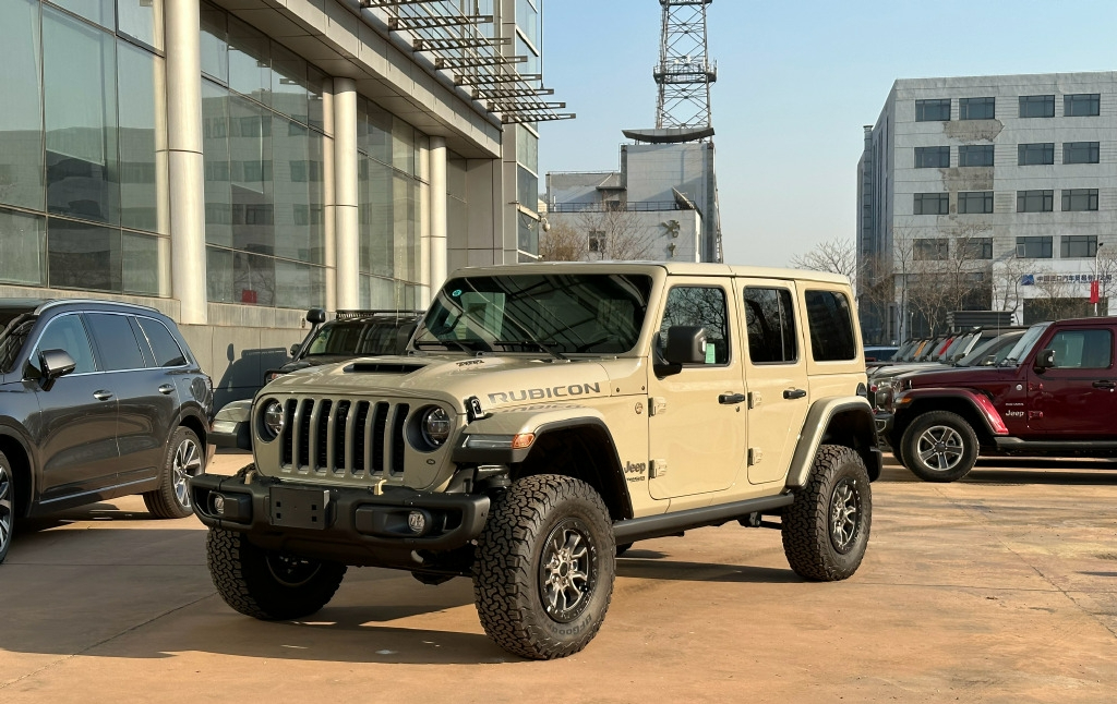 6.4L V6动力+全地形轮胎！2022款加版牧马人Rubicon 392配置解读-新浪汽车
