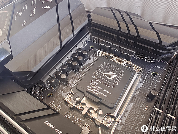 极品超频到5.4G!G7400大战RTX4090|华硕_新浪新闻