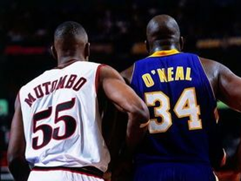 MVP+得分王+篮板王+抢断王+最佳防守球员都在同一支球队|穆托姆博|抢断王|篮板王_新浪新闻