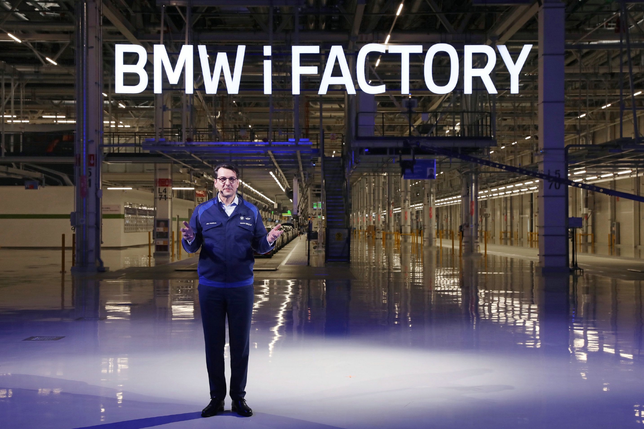 纯电宝马开年上市，第500万辆车下线揭开宝马电动新历程_手机新浪网