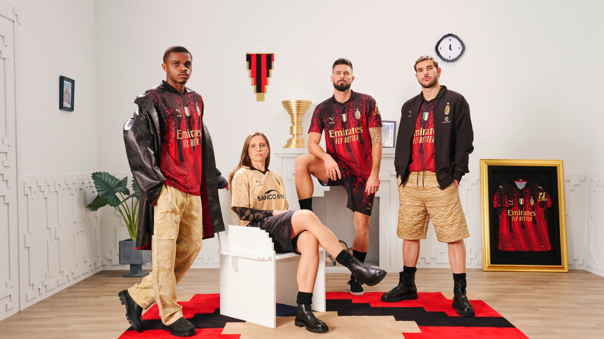 颜值咋样？AC米兰发布赛季第四球衣！吉鲁、特奥、卡卢卢出镜|AC米兰|卡卢卢|奥利弗·吉鲁_新浪新闻