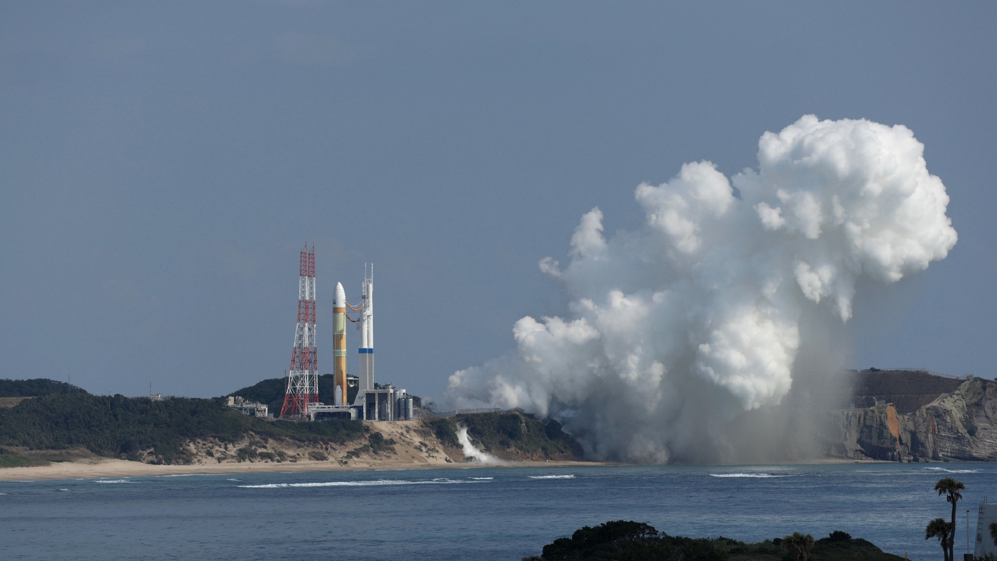 日本宇航研发机构：电源系统异常导致H3火箭首次发射中止__财经头条