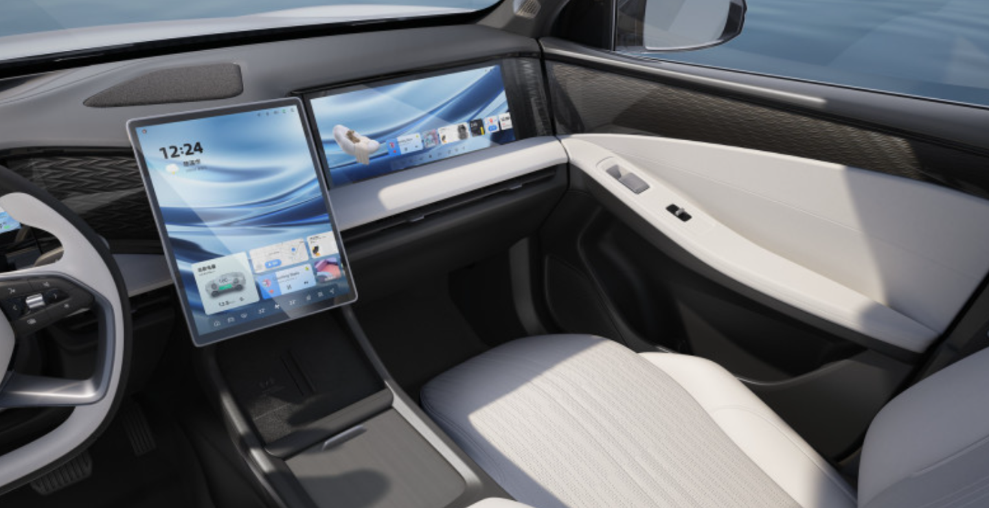 吉利银河 L7 智能电混 SUV 亮相：1.5T 雷神发动机，20 万元价位__财经头条