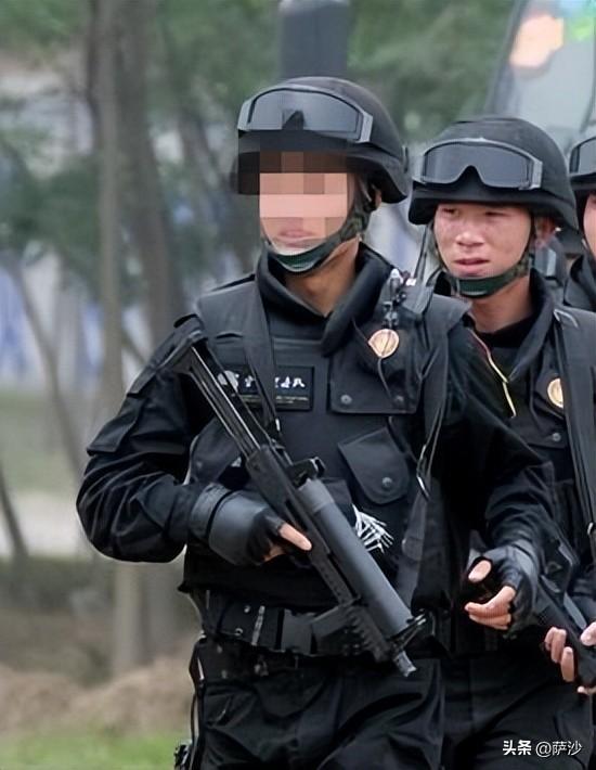 中国第一种采用弹筒的冲锋枪：可以装弹100发的CS/LS06冲锋枪