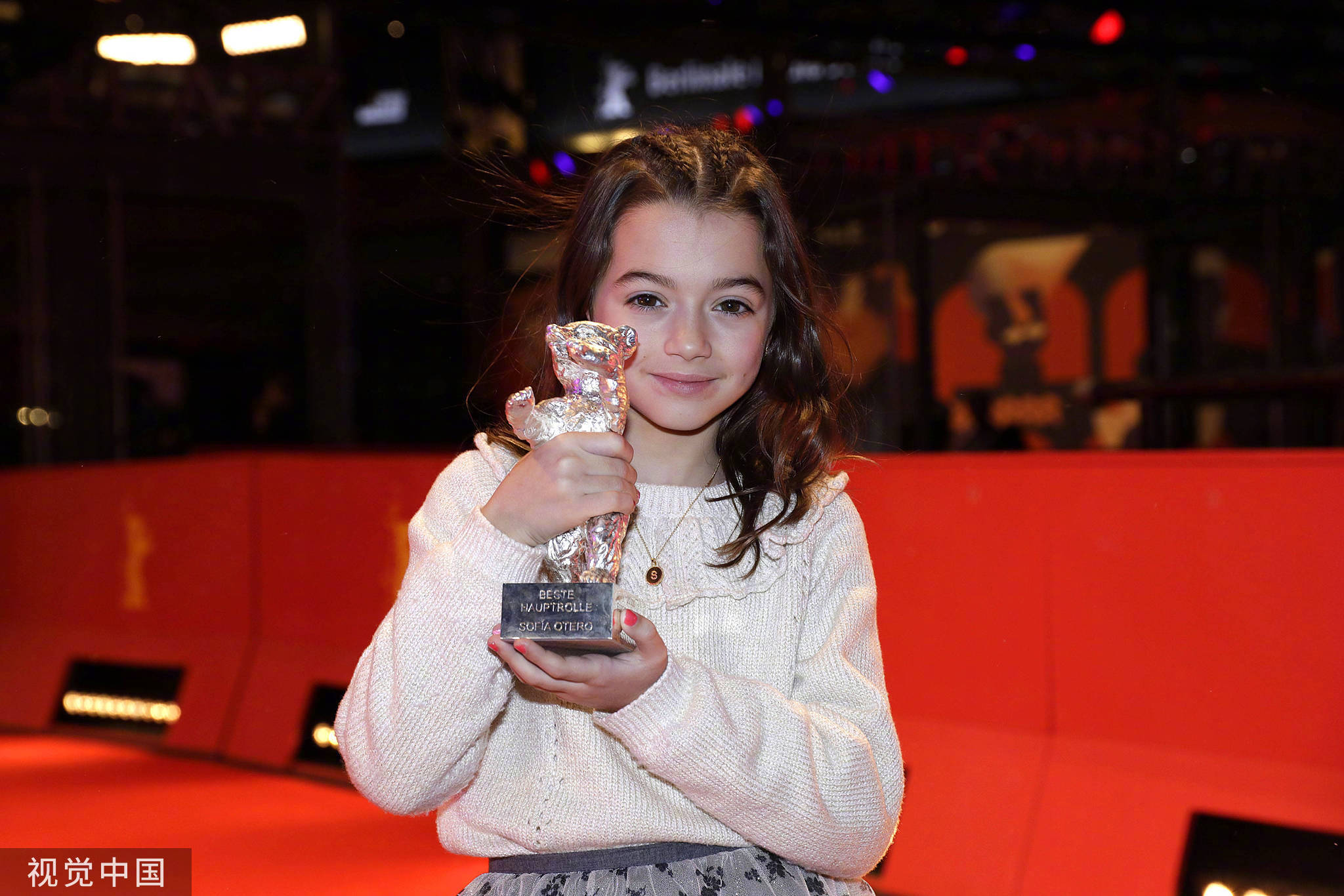 9岁的索菲亚·奥特罗(《两万种蜜蜂》)成为本届柏林最佳主角……