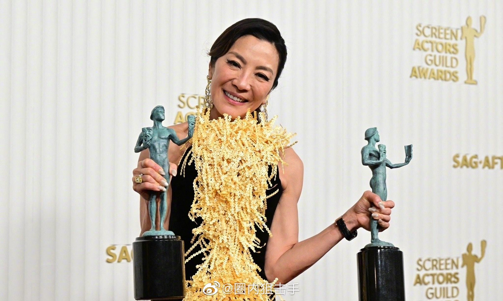 杨紫琼凭借《瞬息全宇宙》拿下了金球奖和工会大奖……|工会|瞬息全宇宙|杨紫琼_新浪新闻