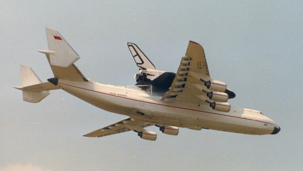 AN-225被毁一周年|AN225|安东诺夫_新浪新闻