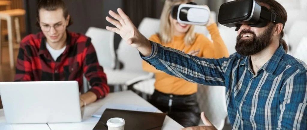 为企业雇员提供VR互动培训，这家公司最新获投1800万美元|VR|美元_新浪新闻