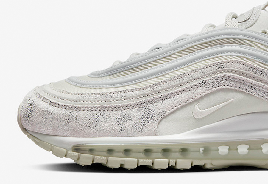 经典做旧风！全新 Nike Air Max 97 官图曝光！__财经头条