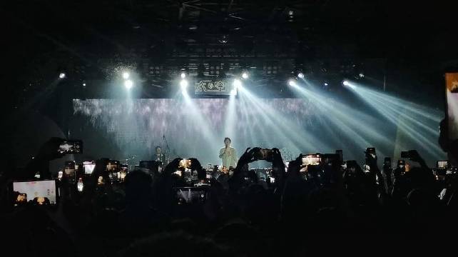 谁懂啊！真的要被Capper的巡演彻底浪漫住了……|Capper|巡演_新浪新闻