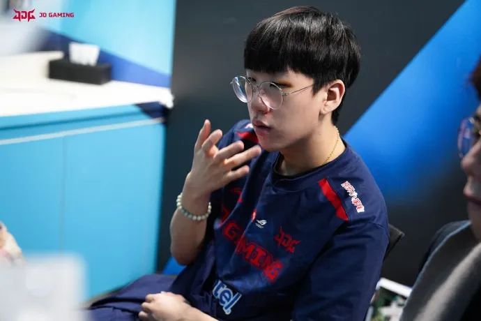 不是369打的！Ruler眼睛浮肿，JDG官博说明原因