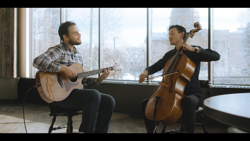 加拿大大提琴手Nicholas Yee与吉他手David Jay合作带来Take on……|Jay|大提琴手_新浪新闻