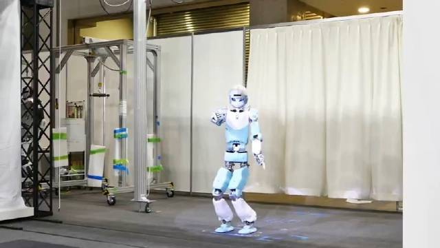 来自川崎重工的人形机器人RHP Friends，可惜了……|机器人|川崎|互联网科技_新浪新闻