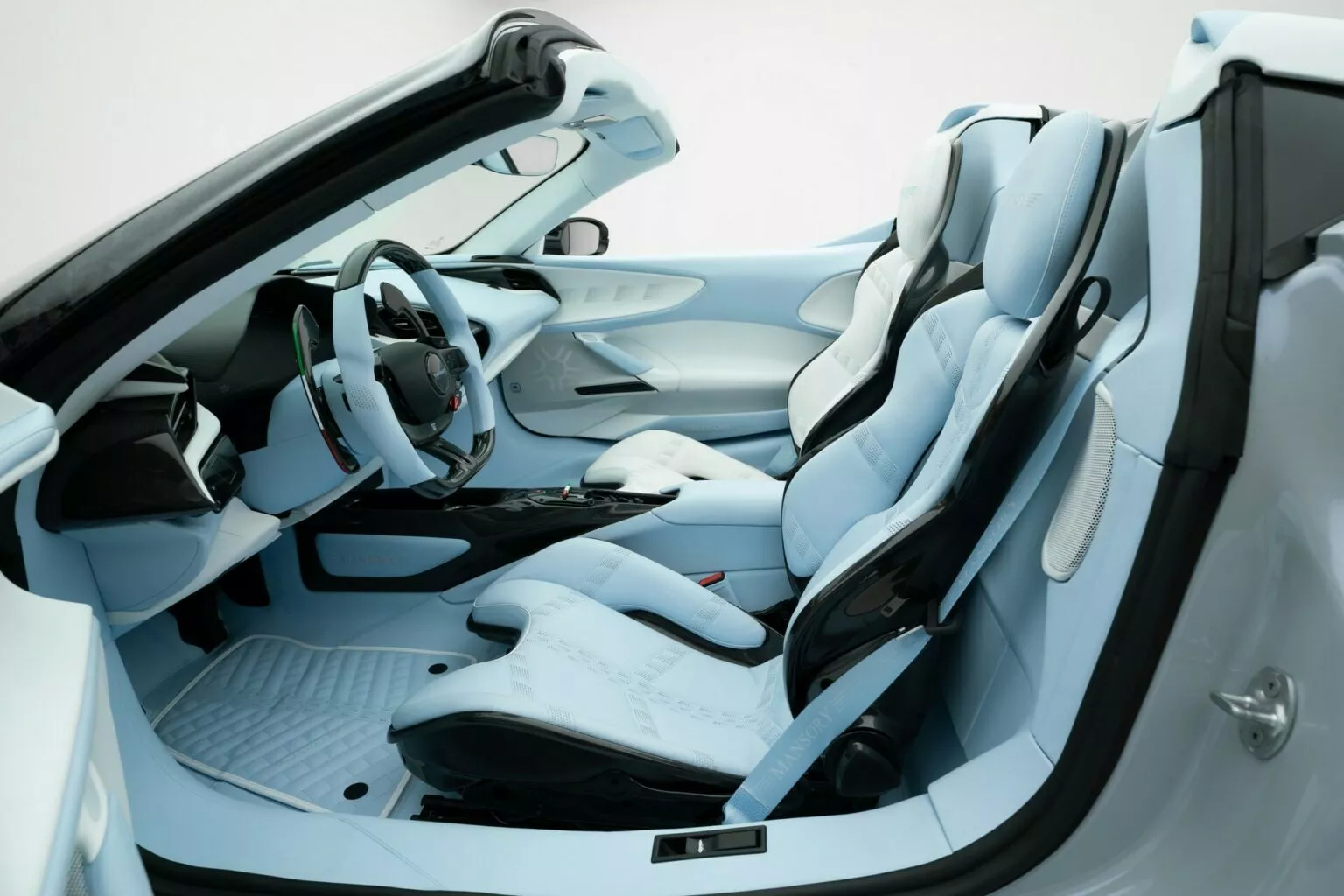 mansory F9XX，基于法拉利sf90 spider改装，马力提升至1100匹……-新浪汽车