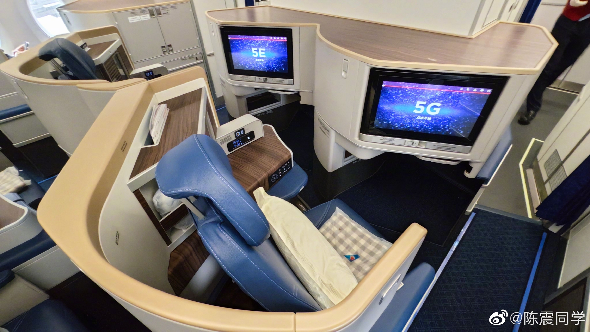 南航这么新的空客359，居然没有空地互联wifi，实在是不科学……|南航|空客|空地_新浪新闻