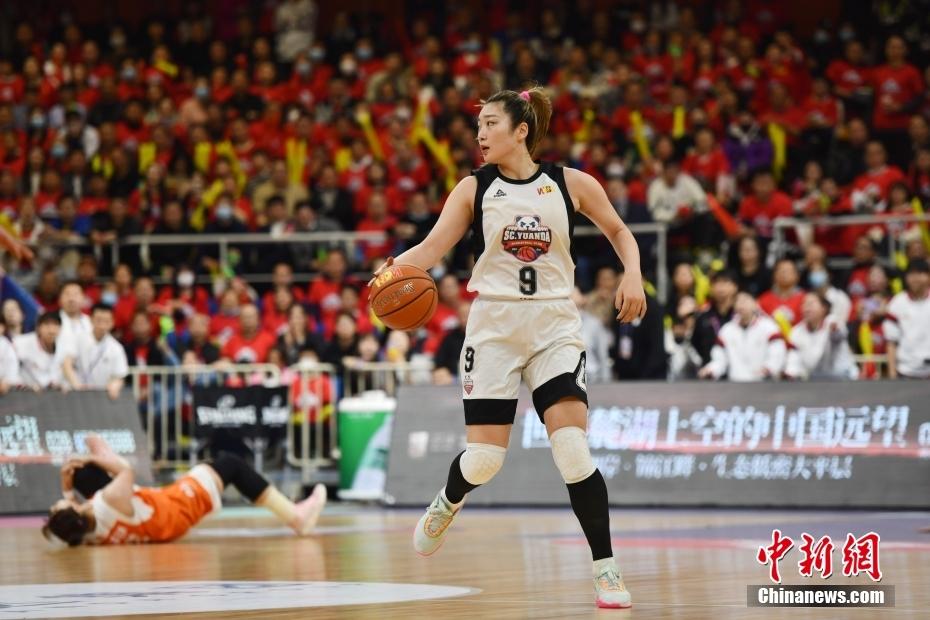 四川女篮夺得2022-2023赛季WCBA总冠军|女篮|总冠军|农信_新浪新闻