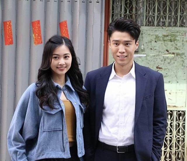 恭喜！TVB知名男星与高颜值港姐恋情曝光，两人在片场大搞暧昧|港姐|TVB|丁子朗_新浪新闻